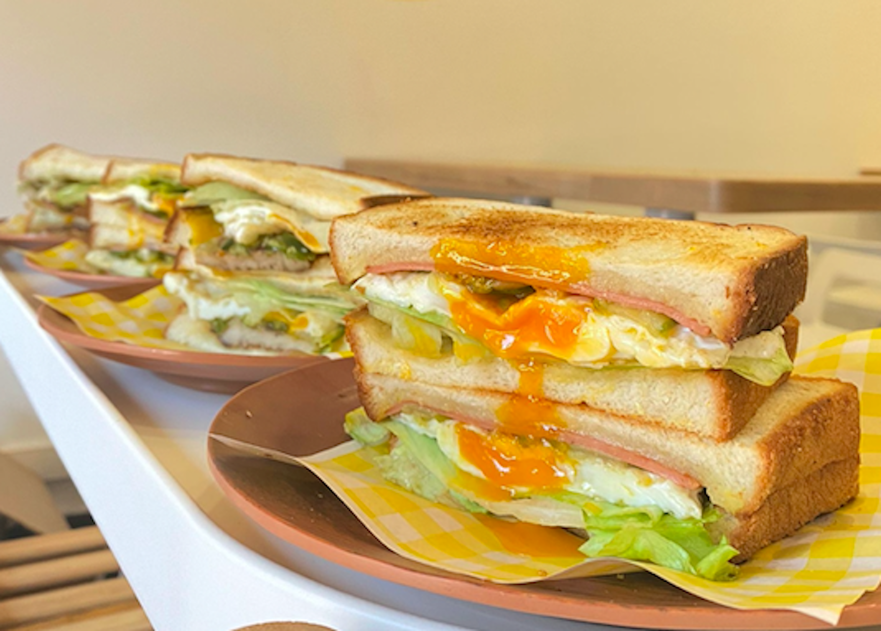 Breakfast Hola - Great New Places