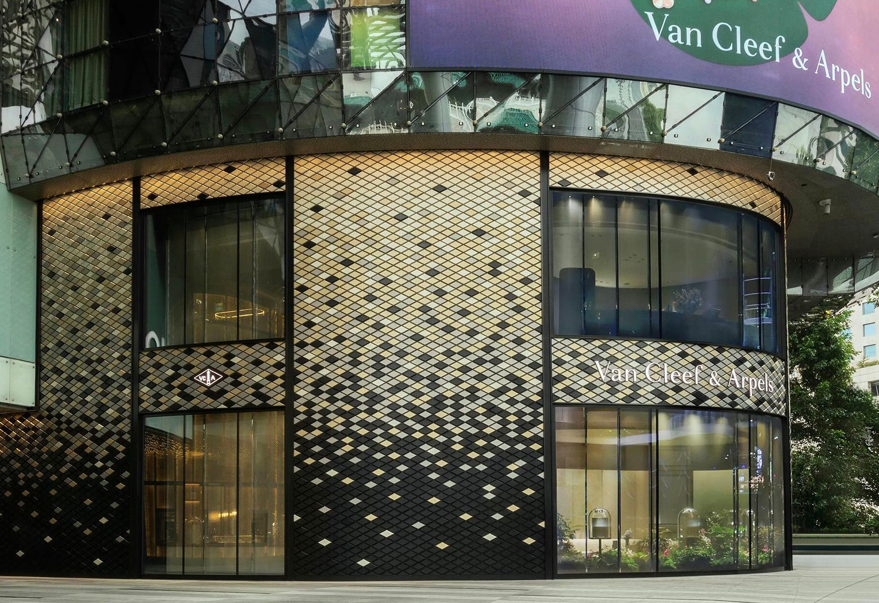 Van Cleef & Arpels @ ION Orchard - Great New Places